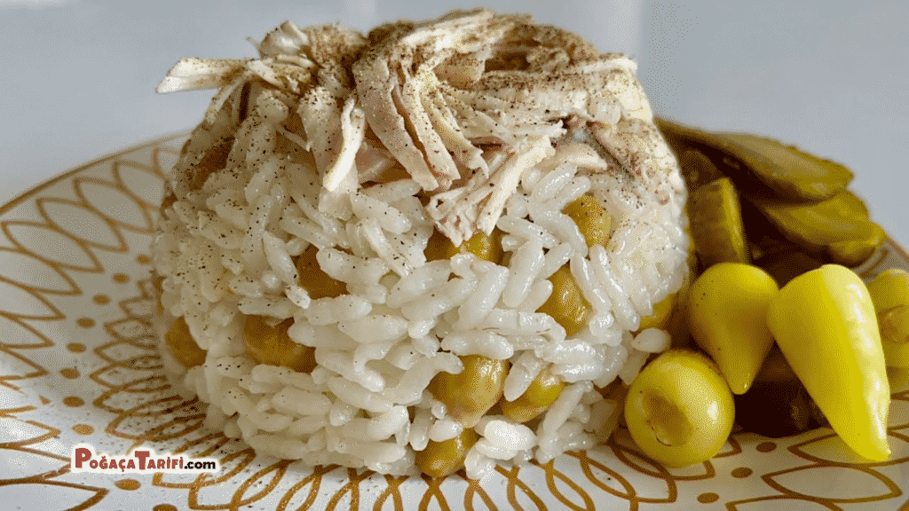 Tavuklu Nohutlu Sokak Pilavı