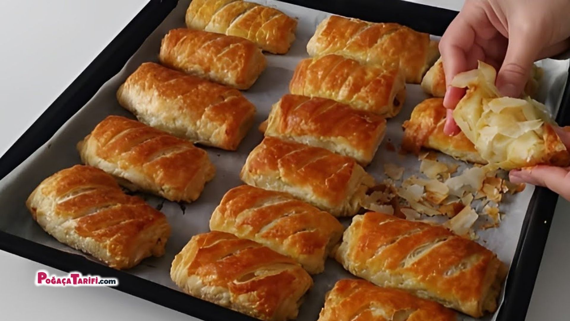 Pul Pul Kıymalı Börek